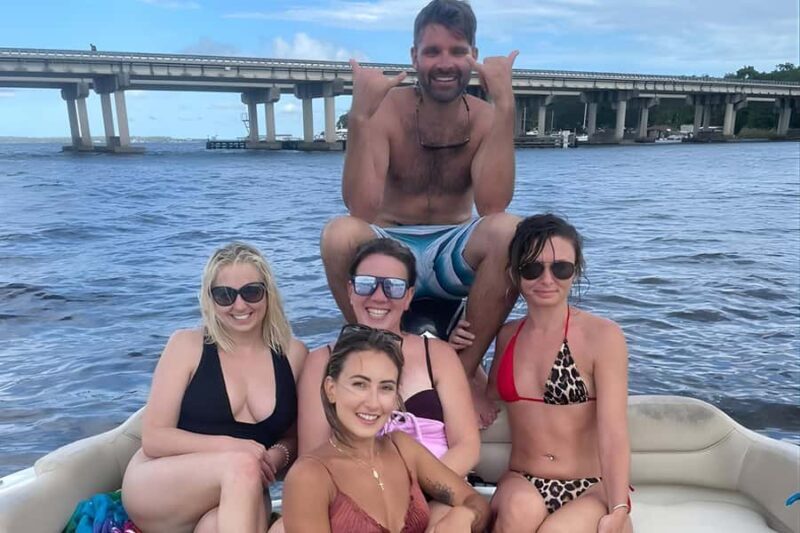 Jacksonville: Private Pontoon Boat Cruise (1-12 Passengers) - FAQ