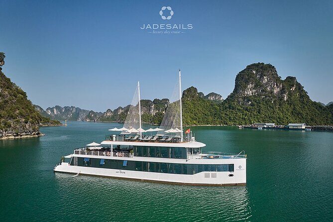 JADE SAILS Cruise Halong Luxury Day Tour from Hanoi - The Day in Detail: What to Expect