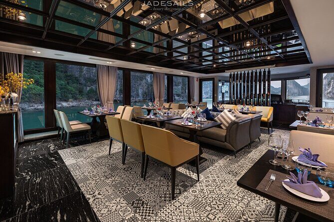 Jade Sails - Top Vip Day Cruise to Halong Bay by Expressway from Hanoi - The Journey to the Bay: Transport and First Impressions