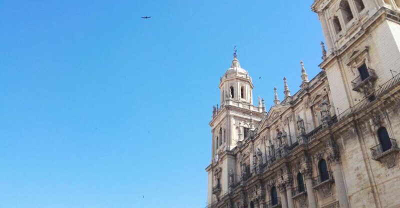 Jaén 2.5-Hour Tour: Cathedral, Arabs Baths and Old City - Key Points