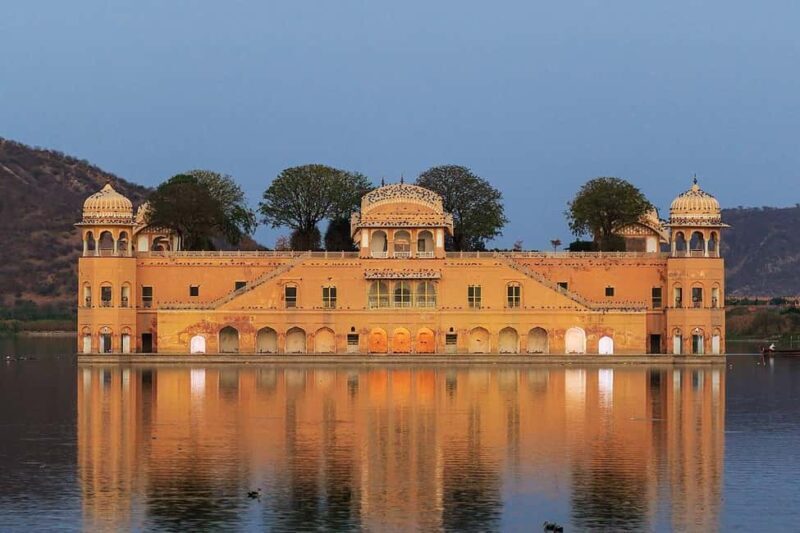 Jaipur: A Guided Heritage Sightseeing Adventure - Key Points