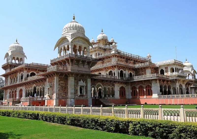 Jaipur: Albert Hall Museum Guided Walking Tour+Entry Ticket - The Tour: A Step-by-Step Breakdown