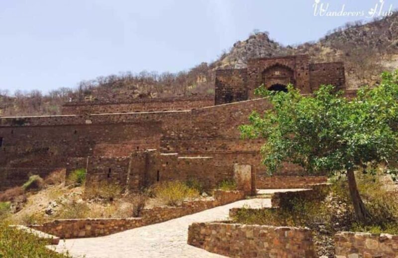 Jaipur: Bhangarh Fort, Chand Baori & Shopping Day Trip - An Introduction to the Tour Experience