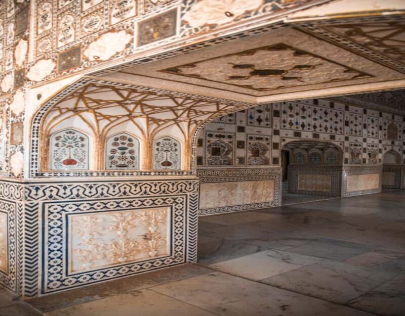 Jaipur Day Trips: Forts, Palaces & Stepwell Tour with Guide - Artisans and Cultural Demonstrations
