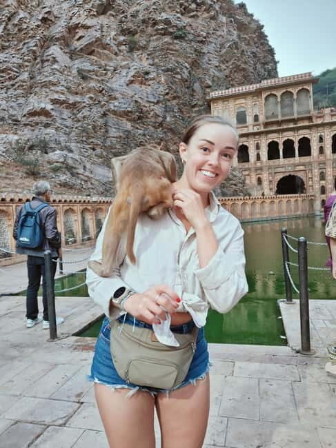 Jaipur Full-Day City Tour with Monkey Temple By AC Car - Who Should Consider This Tour?