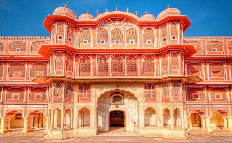 Jaipur: Full Day Sightseeing with Professional Photographer - Who Should Consider This Tour?