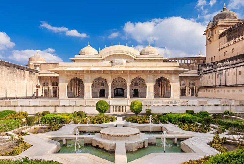 Jaipur Full Day Tour with Pickup & Drop-off in Agra or Delhi - What Makes This Tour a Good Value?