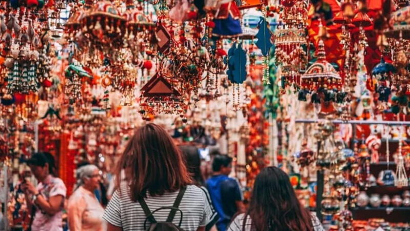 Jaipur: Half-Day Heritage Walking Tour with Local Market - Exploring Jaipur through a Guided Heritage Walk