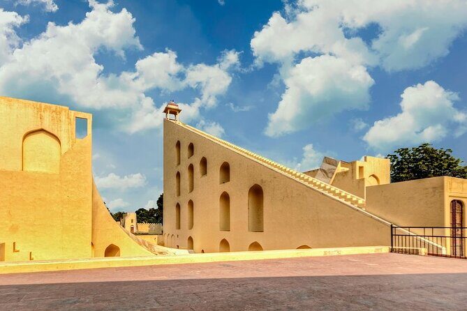 Jaipur Half Day Tour with Jhalana Leopard Safari - The Sum Up