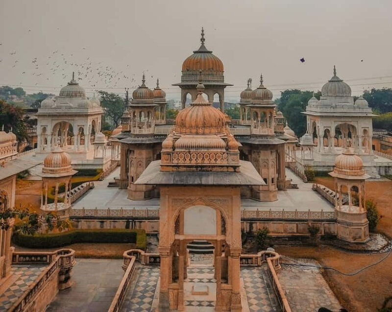 Jaipur: Half or Full-Day Sightseeing Tour with Flower market - Iconic Landmarks: Palace of Winds, City Palace, and Jantar Mantar