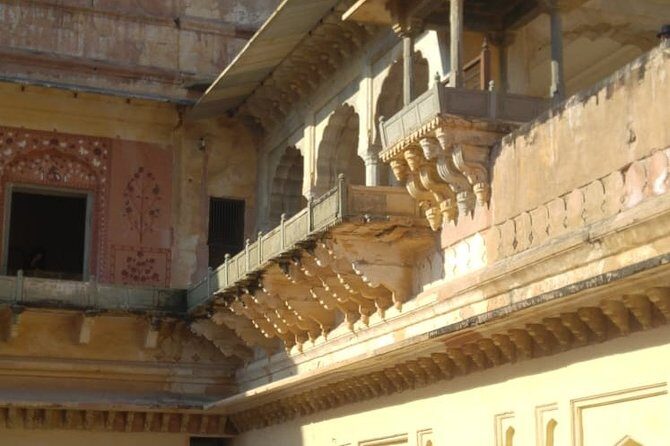 Jaipur Pink City Sightseeing in Tuk-Tuk by Holymont Tours - Exploring Jaipur in a Tuk-Tuk: What to Expect