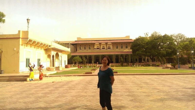 Jaipur: Private City Tour with Guide and Hotel Pickup - A Closer Look at the Jaipur Private City Tour