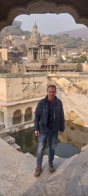 Jaipur Private Day Trip with Monument Tickets from New Delhi - FAQs