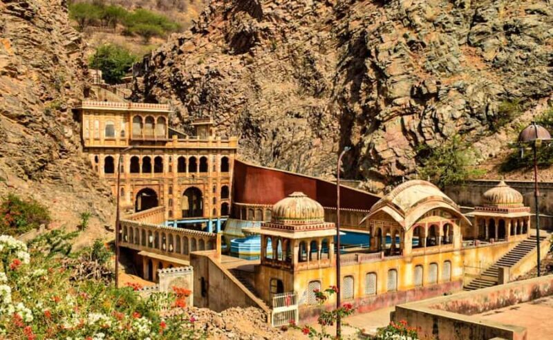 Jaipur: Private Evening Tour W/ Monkey Temple & Local Market - Introduction: Why Choose a Private Evening Tour in Jaipur?