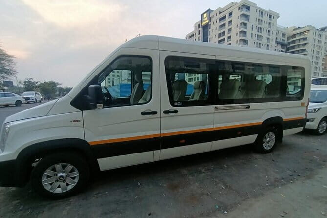 Jaipur: Private Full-Day City Sightseeing with Pick-Up & Drop off - Vibrant culture at Patrika Gate