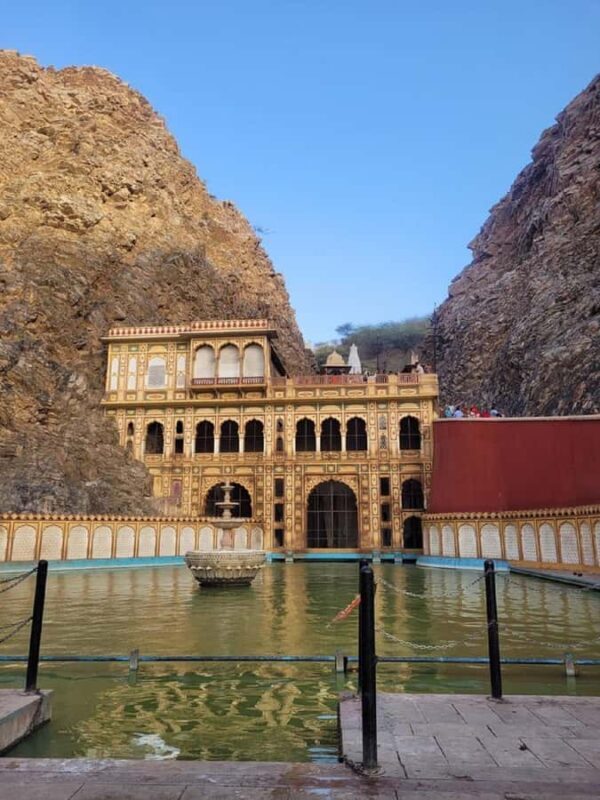 Jaipur: Private Jaipur Trip with Elephant Village Attraction - FAQ