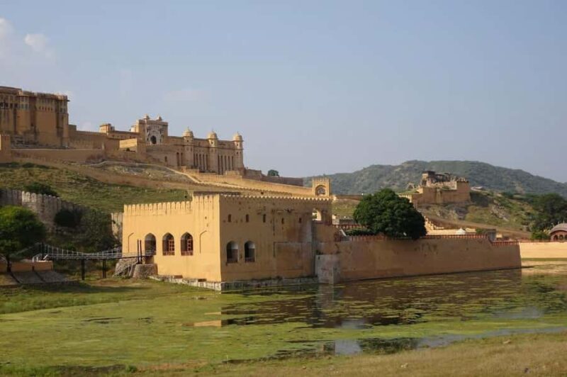 Jaipur: Private Luxury Full Day Guided City Tour By Car - FAQ