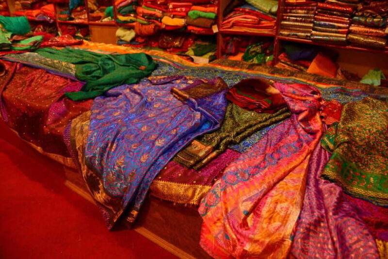 Jaipur: Private Shopping Tour with Block Printing Workshop - What to Expect on This Tour