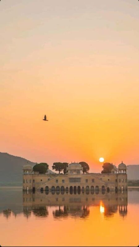 Jaipur: Royal Delights AC Car Sightseeing with Guide - FAQs