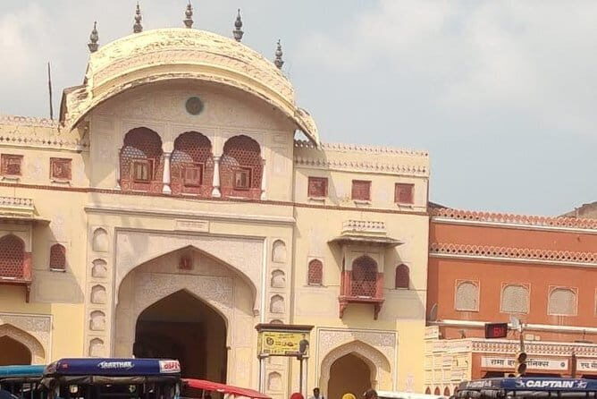 Jaipur Same Day Trip from Delhi by car with Tour Guide and Lunch - Key Points