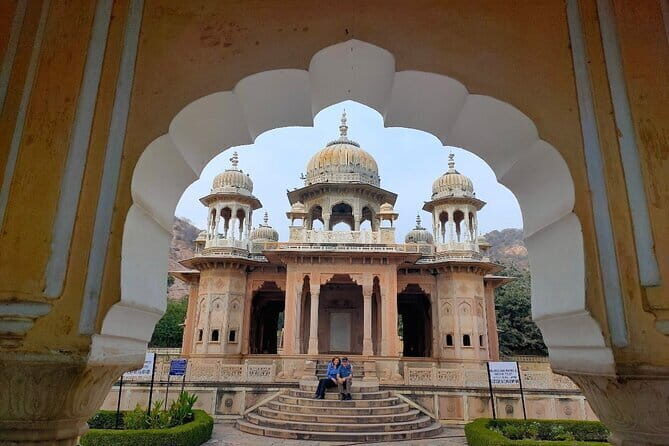 Jaipur sightseeing by private car with guide - FAQ