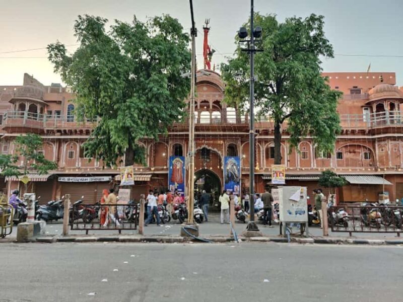 Jaipur Spiritual Walk Guided Tour with Tuktuk Ride - The Sum Up