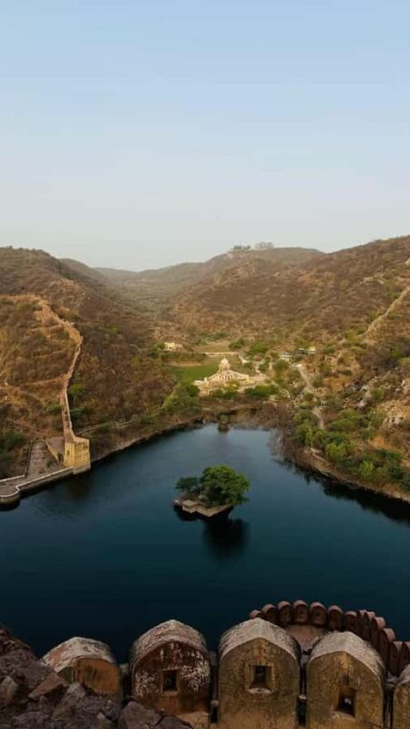 Jaipur: Stepwell, Amber, Jaigarh, Nahargarh Forts & by Jeep - Who Would Love This Experience?