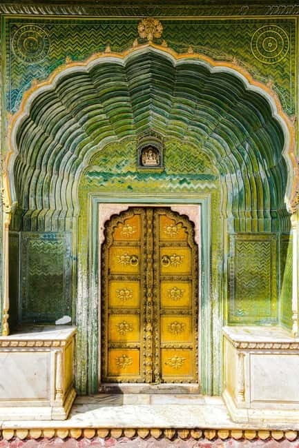 Jaipur: The City Palace Museum Ticket - Exploring the City Palace: A Walking Tour Through Rajasthan’s Regal Heart