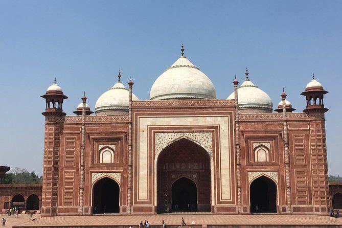 Jaipur transfer from Agra with Taj sunrise and Fatehpur Sikri - Key Points