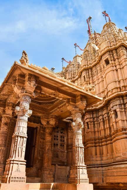 Jaisalmer: Temple Trail in Jaisalmer - An In-Depth Look at the Temple Trail Experience