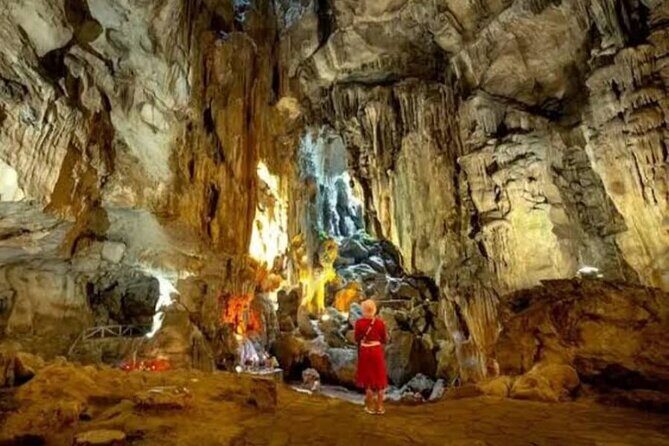 Jakarta Bogor Tour Traditional Performance and Explore Nature - Key Points