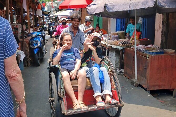 Jakarta City Tour Cultural Immersion Herbal Drinks & Hidden Gems - Who Should Consider This Tour?