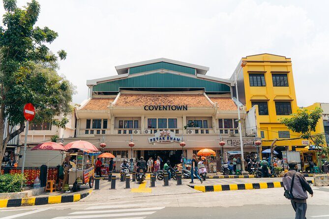 Jakarta Half Day Trip Bajaj Experience and Local Food Testing - Who Should Consider This Tour?