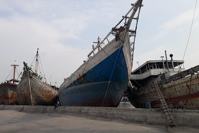 Jakarta Highlight Places with Multilingual Guide - Who Should Consider This Tour?