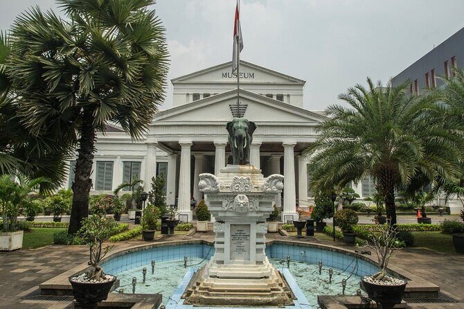 Jakarta: Miniature Park, National Museum & Traditional House Tour - What the Reviews Say