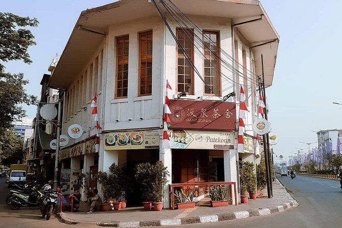 Jakarta Private Customized Rent Car with English Speaking Driver - What Does the Tour Include?