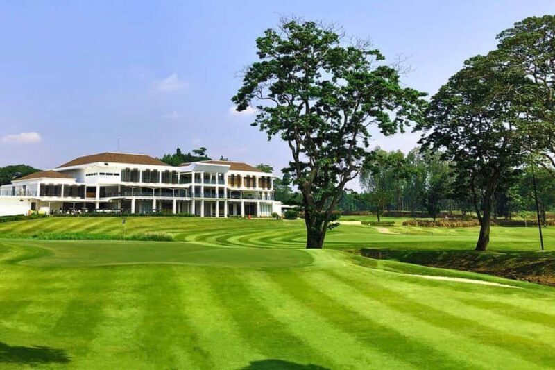 Jakarta: Suvarna Golf Experience w/ Caddies & Hotel Transfer - The Experience: An In-Depth Look