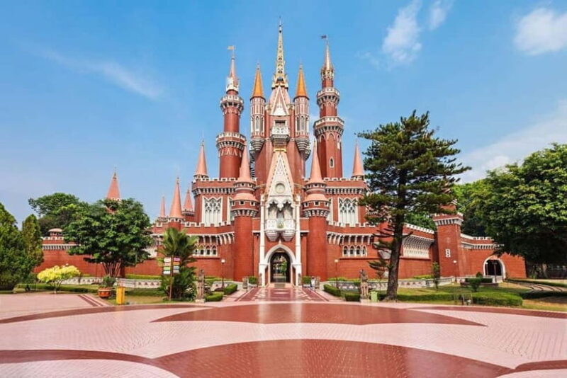 Jakarta: Taman Mini Indonesia Cultural Park Entry Ticket - Key Points