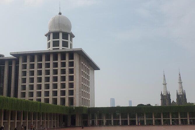 Jakarta Walking Tour : Highlights of Jakarta City - A Detailed Look at the Jakarta Highlights Tour