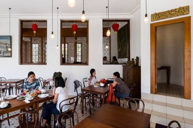 Jakarta Walking Tour with Public Transportation Visiting Sites - The Practicalities and Value of the Tour