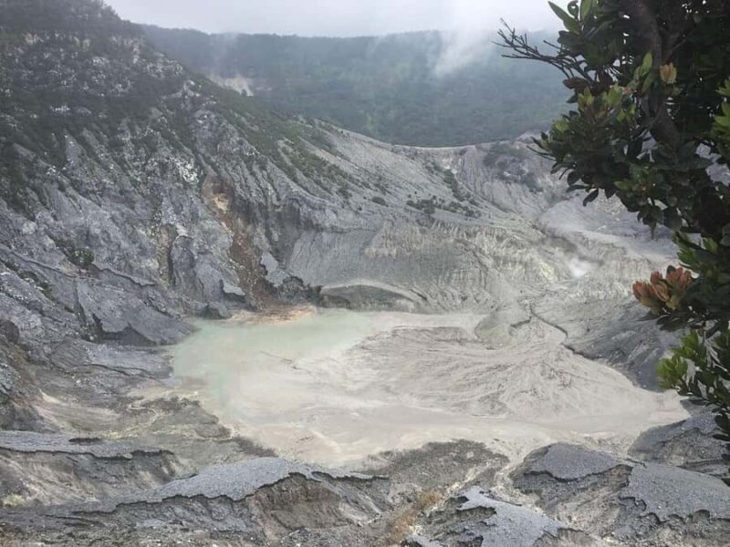 Jakarta: Waterfalls, Volcano, White Crater, Tea, Hot Spring - An In-Depth Look at the Tour Experience