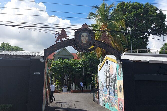 Jamaica Roots, Reggae and Culture a Musical Experience - The Sum Up