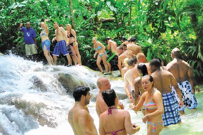 Jamaican Escapade Experience Dunn's River's Natural Majesty - Authenticity and Practical Tips