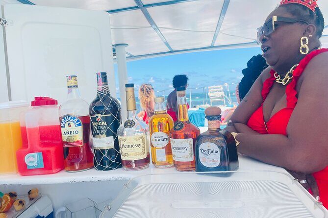 Jamaican Sunset Party Cruise - A detailed look at the Jamaican Sunset Party Cruise