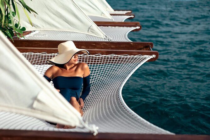 James Bond 7 Island & Excusive Yona Floating Party 3 Day 2 Night - Meals, Drinks, and Extras: What’s Included?