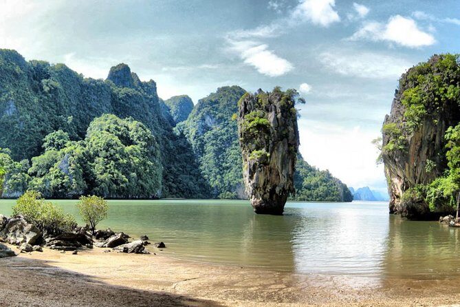 James Bond Island Adventure: Speedboat & Canoe Expedition - Canoe & Paddle Experience