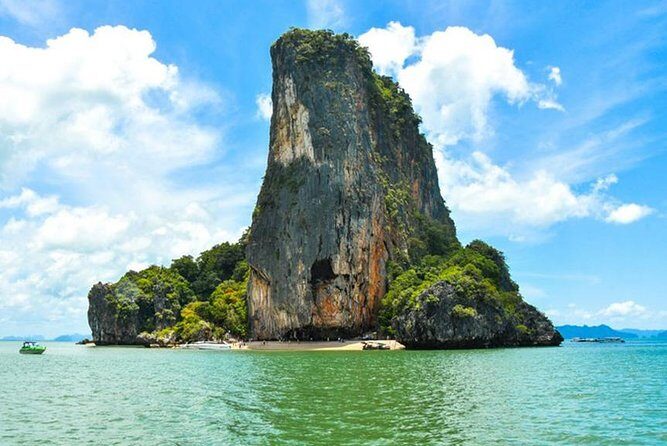 James Bond Island & Phang Nga Bay with Canoeing By Big Boat From Phuket - Who Will Enjoy This Tour?