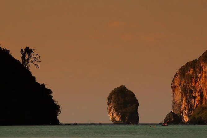 James Bond Sunset Premium Tour - Practical Details and What It Means for Travelers