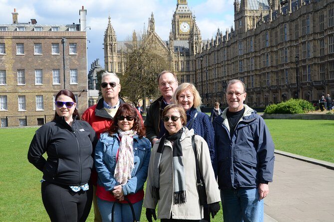 James Bond Ultimate Spy Taxi Tour - Shopping, Fashion, and Spy Style in Mayfair