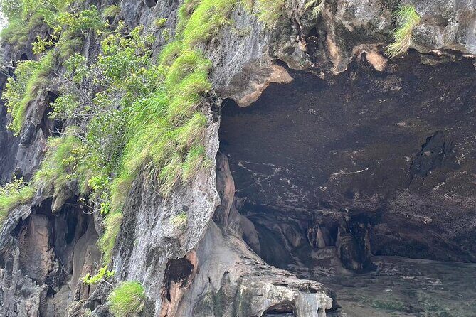 Jamesbond Island Canoeing Trip by Big Boat - Who Will Get the Most Out of This Tour?